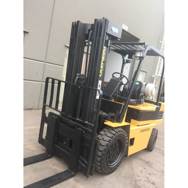 Yale GLP050VX Forklift - Northstar Forklift Inc.